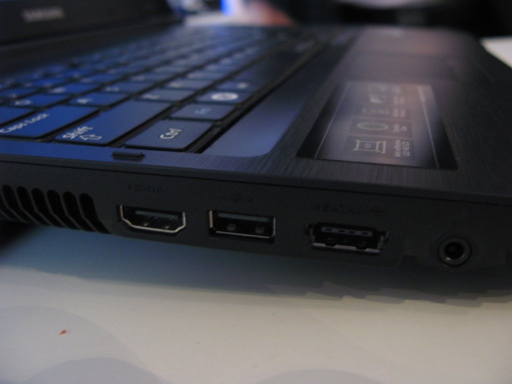 Samsung introduceert zakelijke P580 en dunne Q-laptops - Tweakers