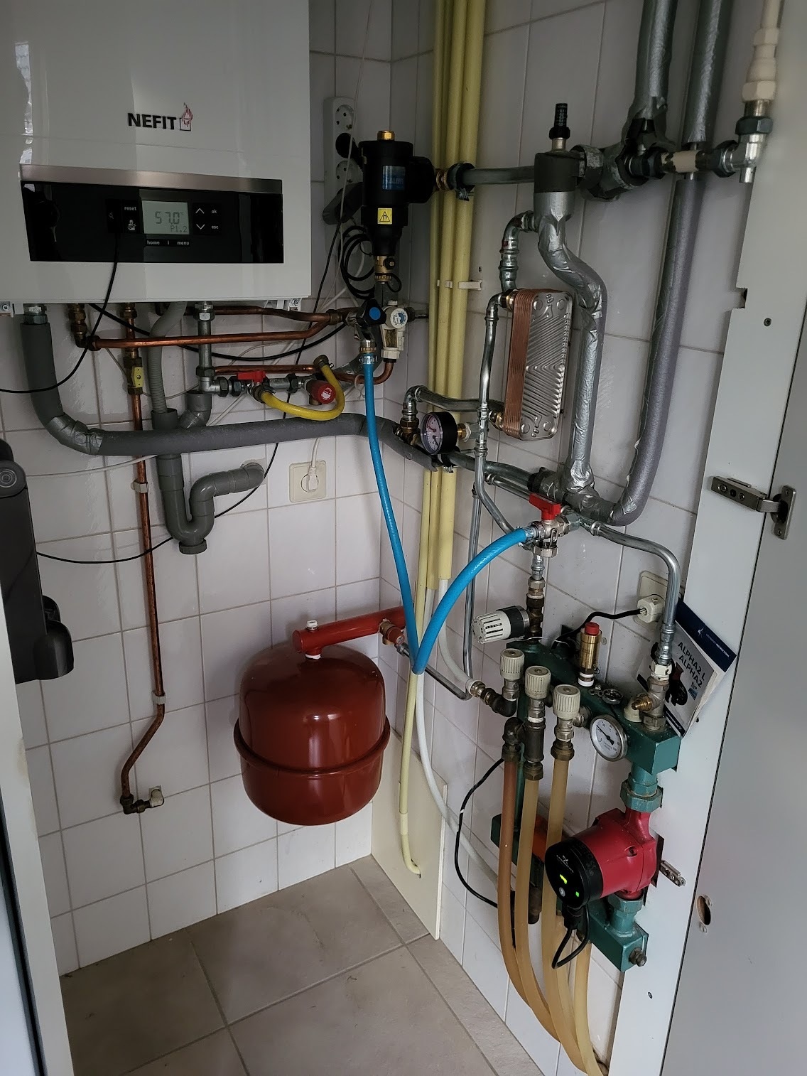 Wel/geen warmtewisselaar bij oude vloerverwarming ? Pendelen - Duurzame energie en installaties ...