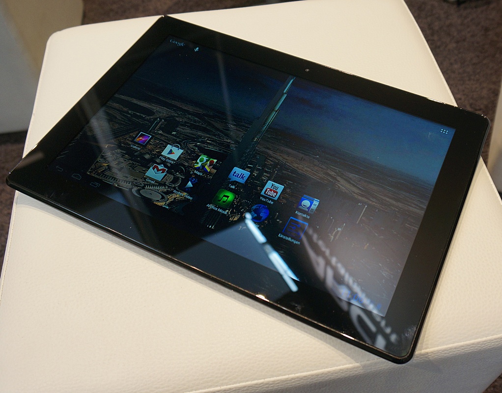 Archos Family Pad 2 met 13,3"-scherm - Hands-on - Tweakers