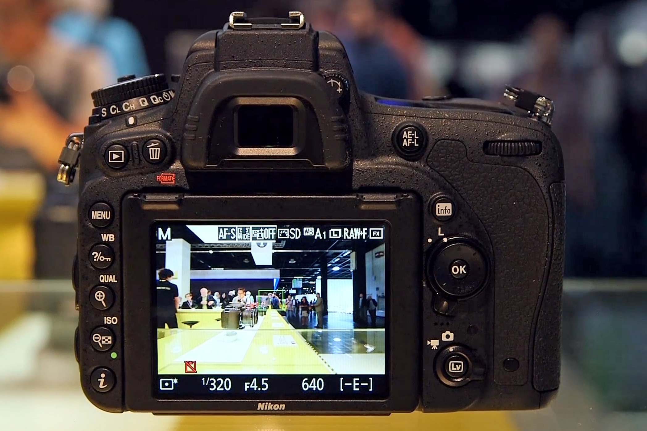 Nikon D750 Preview - Tweakers