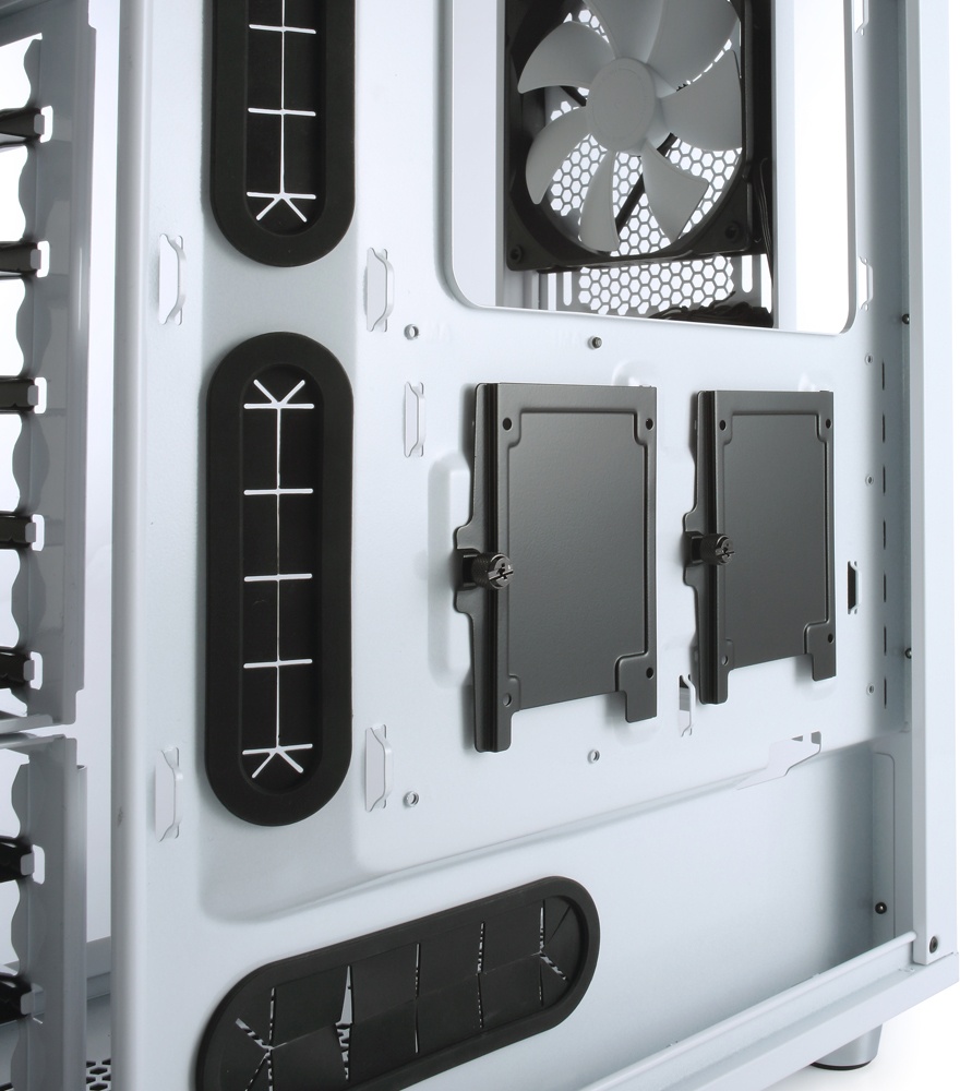 Specificaties van Fractal Design Define R5 Wit Window - Tweakers