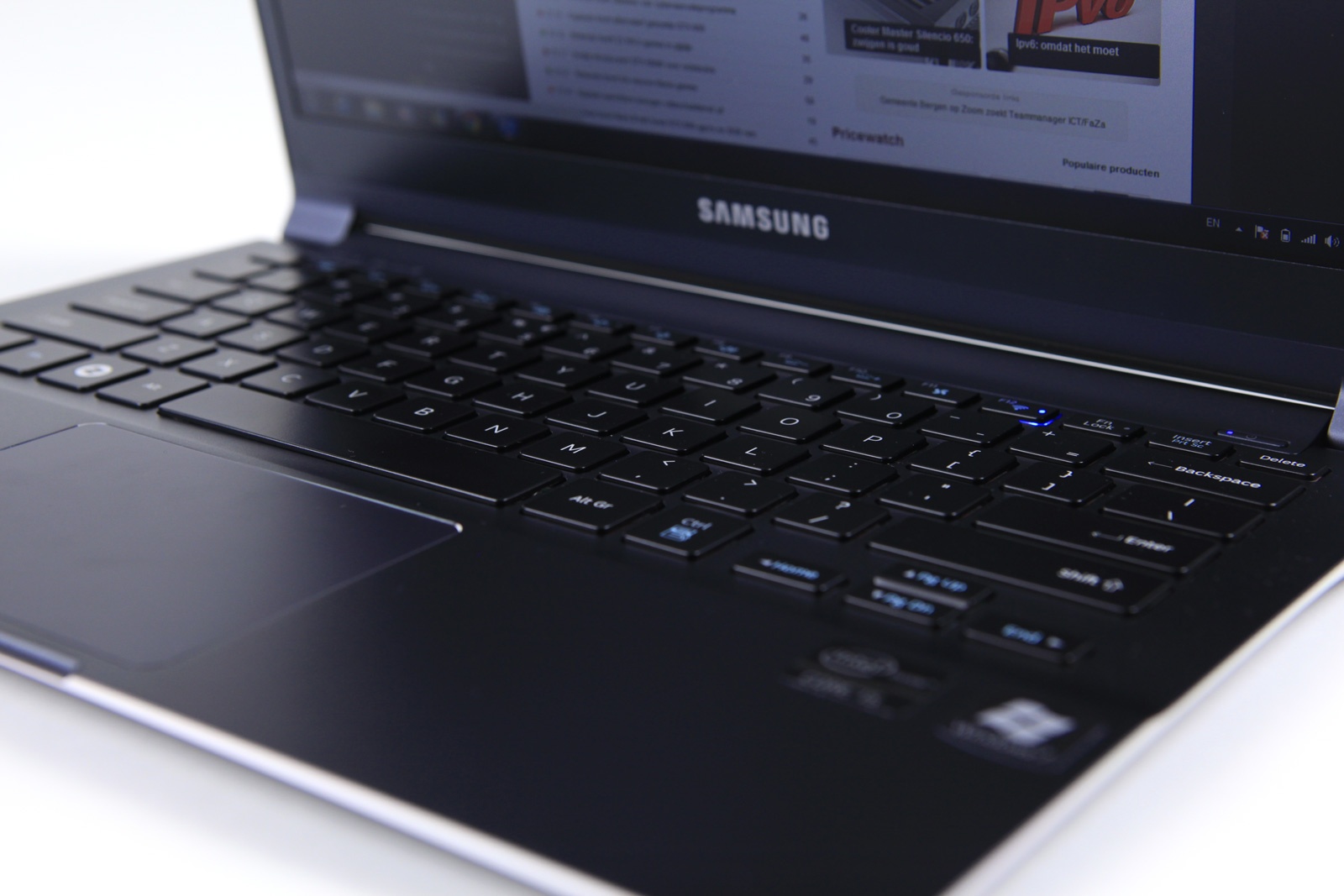 Samsungs Series 9-ultraportable - Review - Tweakers