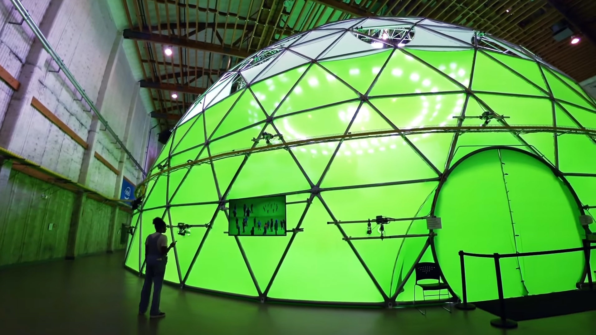 Achter de schermen bij 4DR Studios - Achtergrond - Tweakers