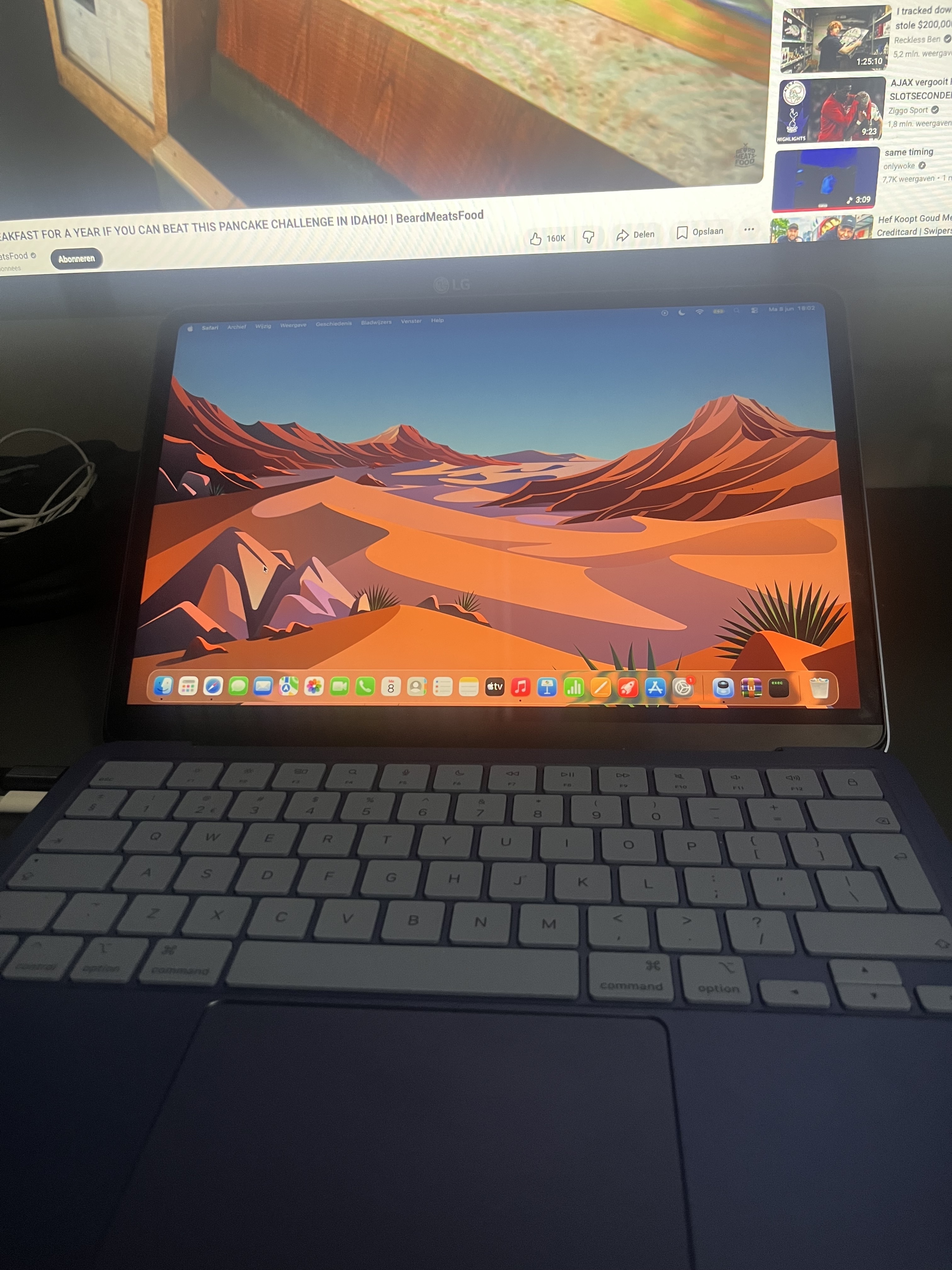 Apple MacBook Neo, 256GB opslag, Magic Keyboard, Qwerty, Blauw ...