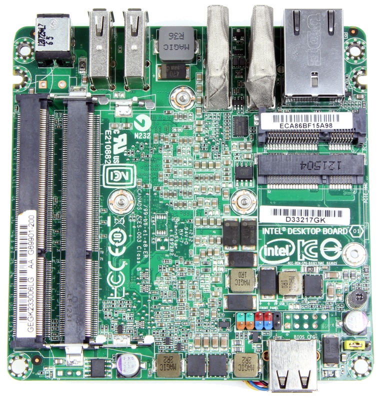 Intels Next Unit of Computing: een pc in je handpalm - Review - Tweakers