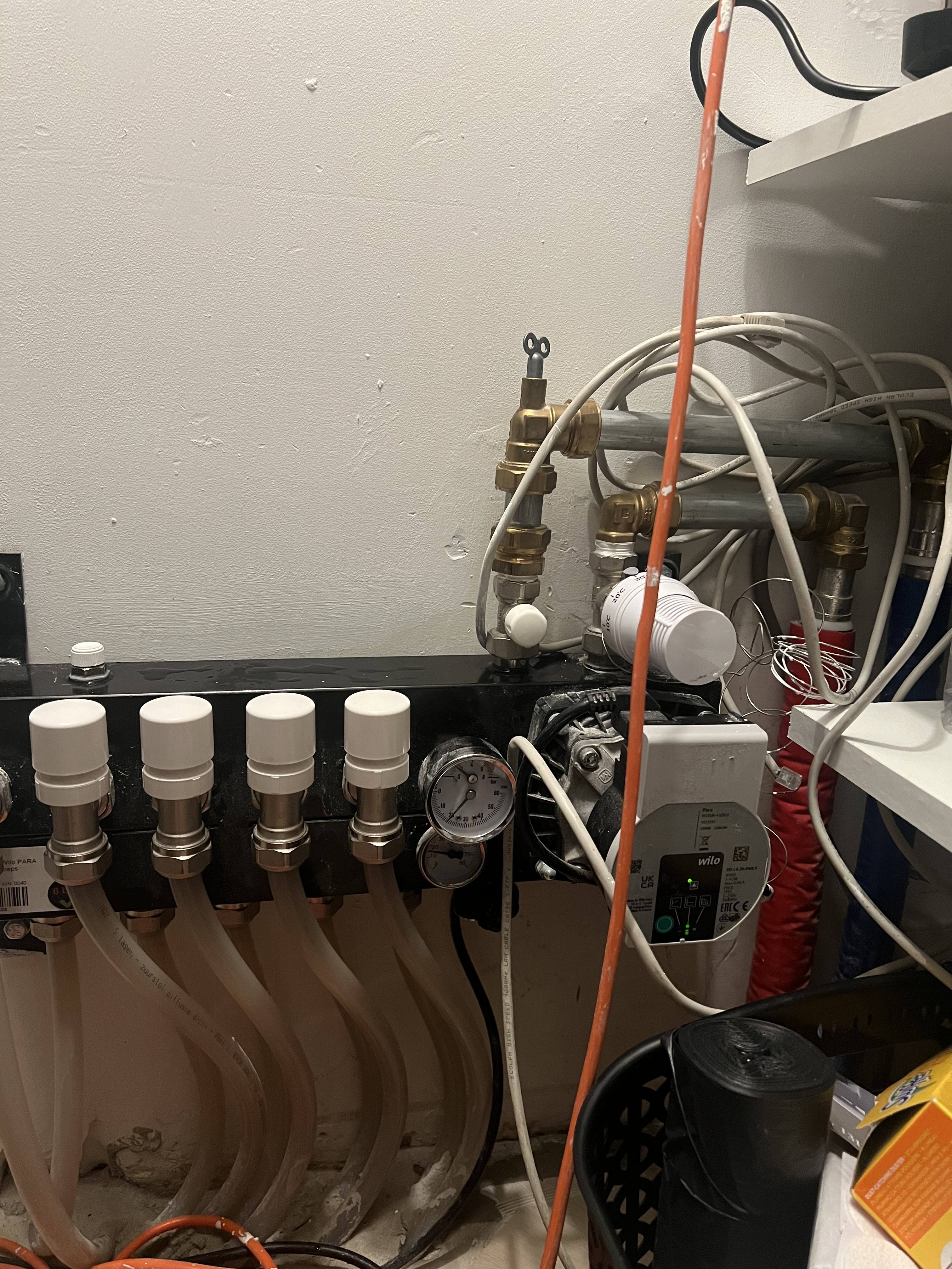 Leidingen vloerverwarming worden niet warm. - Bouwen en klussen - GoT