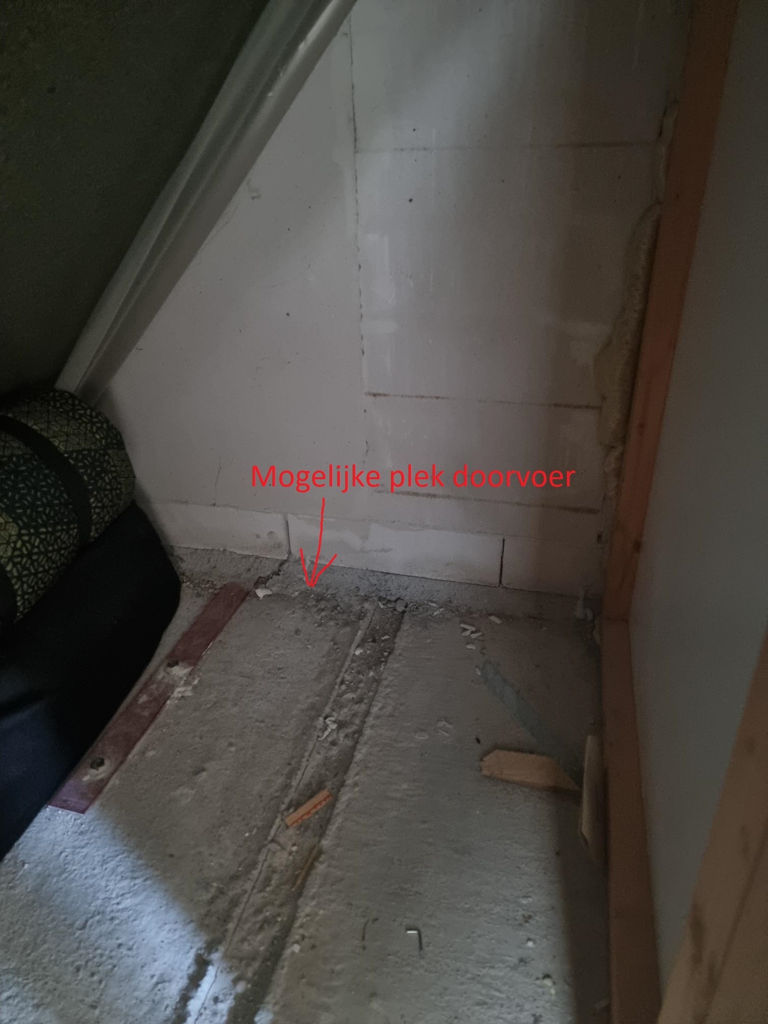 Kanaalplaat, leidingdoorvoer bij de oplegging - Bouwen en klussen - GoT