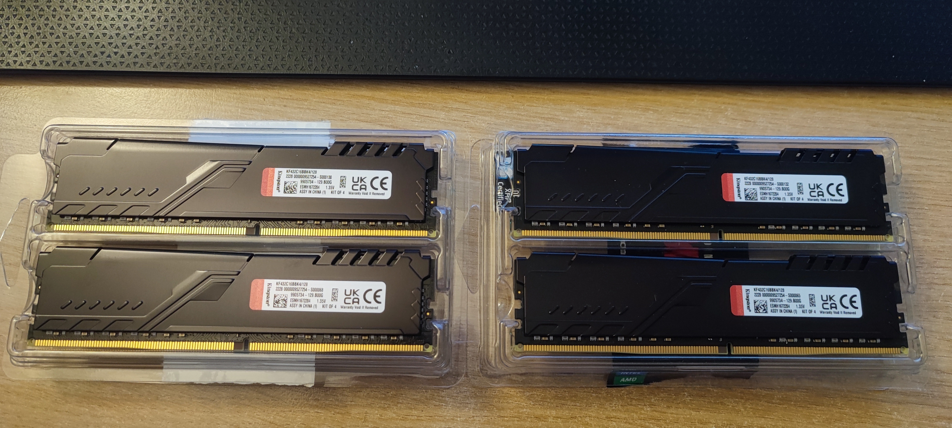 geheugen set: Kingston Fury Beast KF432C16BBK4/128 aangeboden - Vraag ...