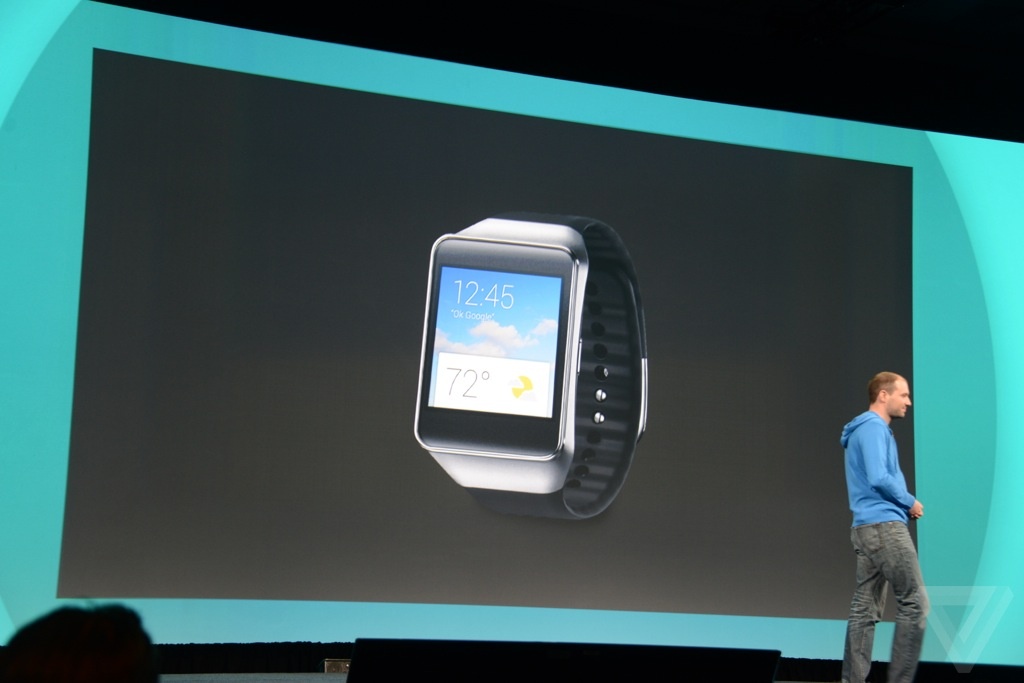 LG en Samsung starten verkoop smartwatches met Android Wear - Tweakers