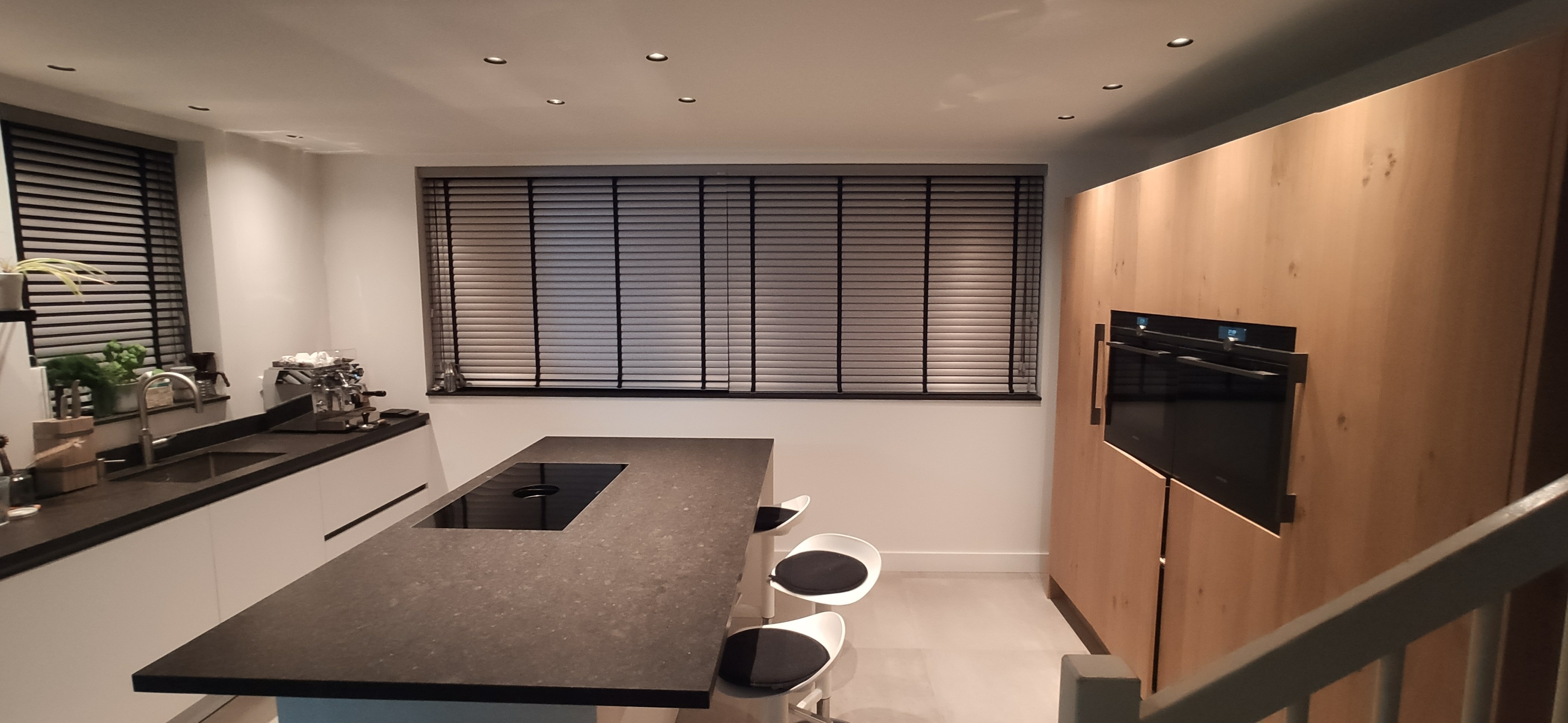Keuken inbouwspots plaatsen - Duurzame energie en installaties - GoT