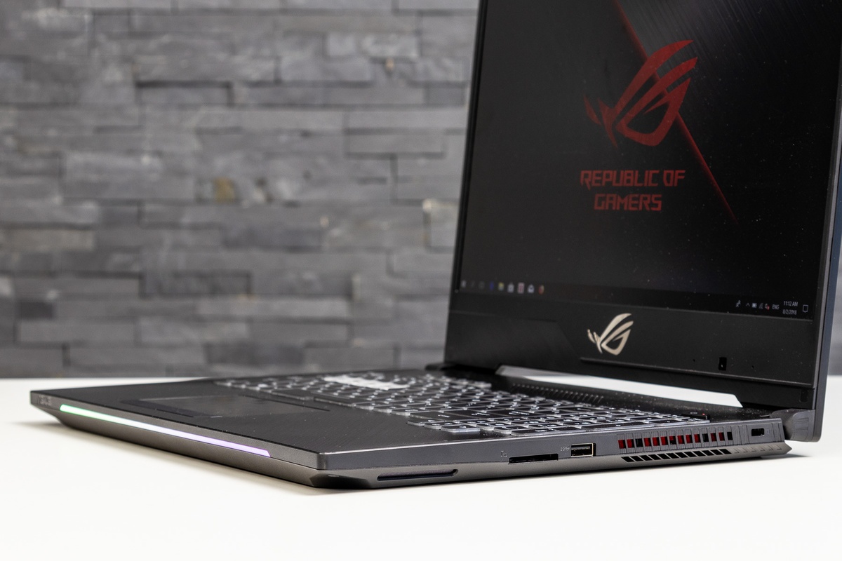 Asus Strix Hero II Review - Tweakers