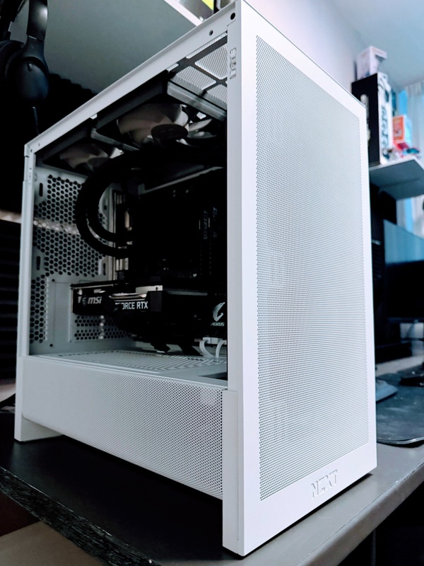 Budget Game PC met Ryzen 3, watercooling en RTX 3050 aangeboden - Vraag ...