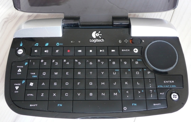 Logitech diNovo Mini - Isra - Userreviews - Tweakers