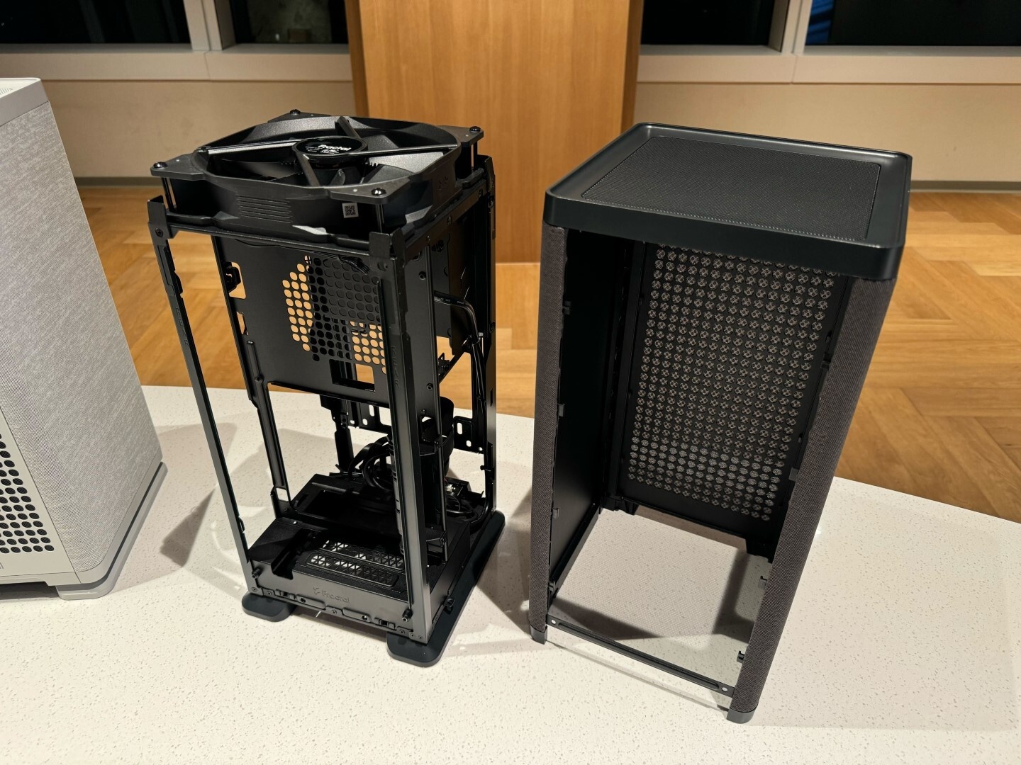 Fractal introduceert mini-ITX-behuizing Mood met bekleding van stof ...