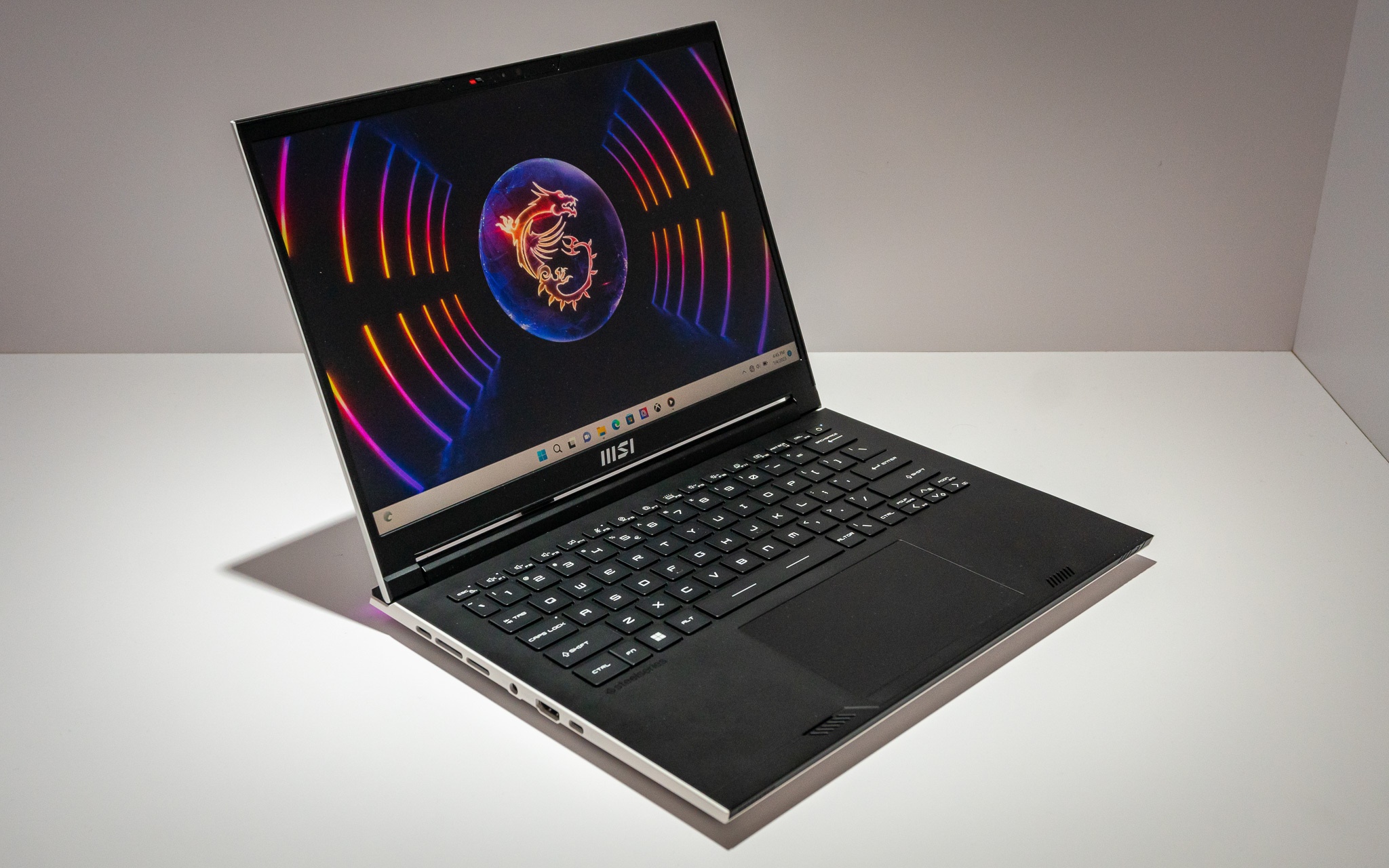 MSI toont nieuwe Stealth-laptops met verbeterd koelsysteem - Tweakers
