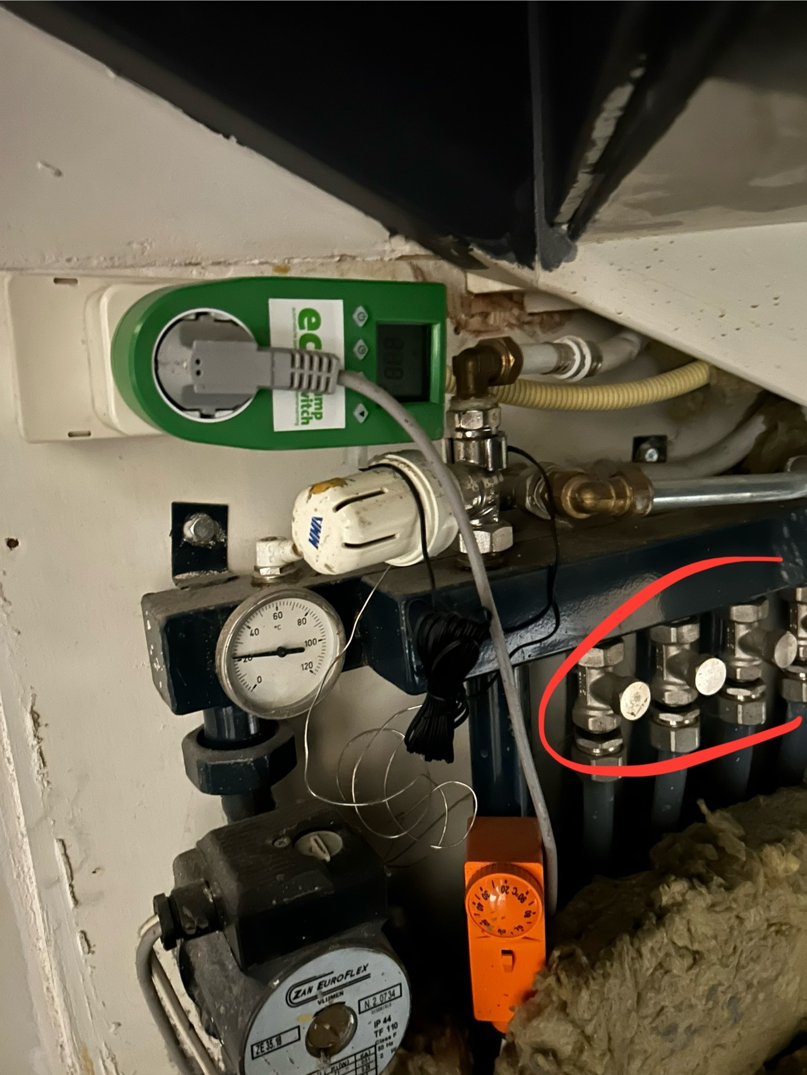 Koude groep vloerverwarming na vervanging ketel, toeval? - Duurzame ...