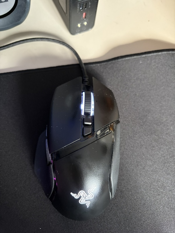 Razer Basilisk Ultimate aangeboden - Vraag & Aanbod - Tweakers