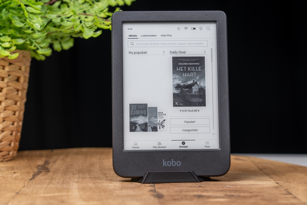 Vijf e-readers van zes inch Round-up - Kobo Clara BW - Tweakers