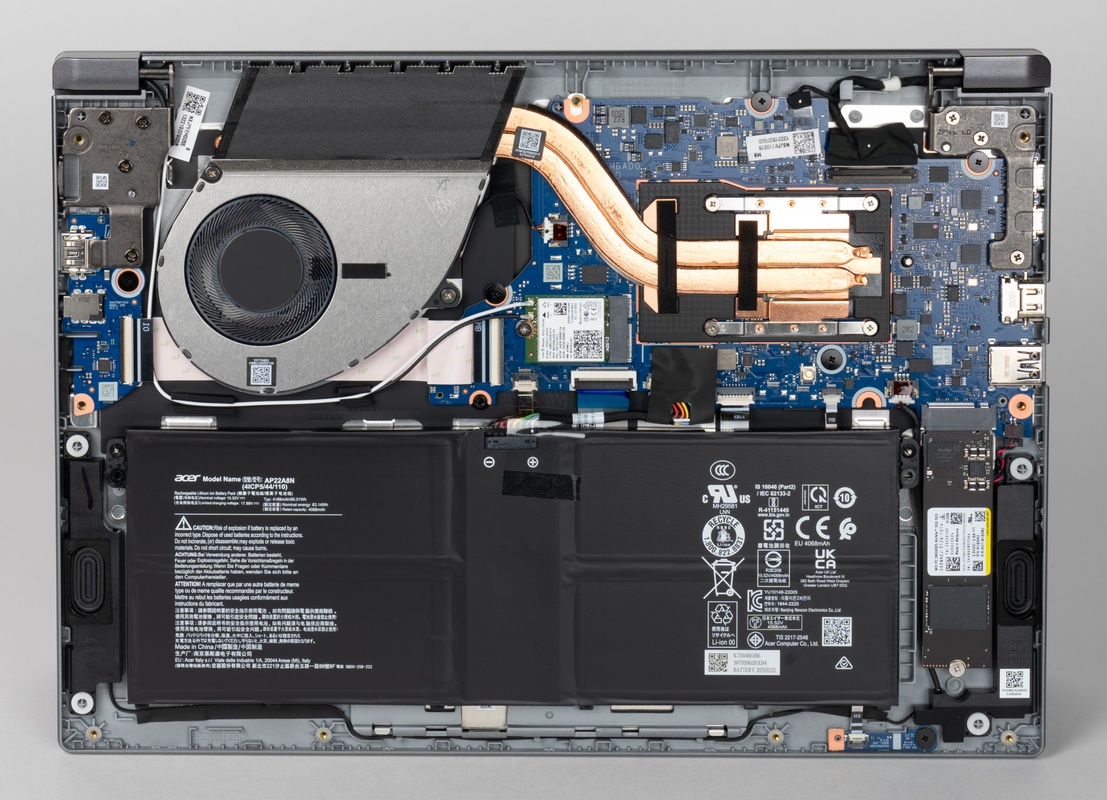 Acer Aspire 14 AI-laptop Review - Tweakers