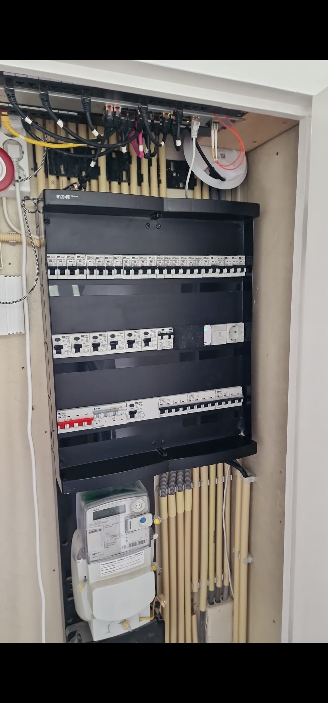 Meterkast opnieuw indelen - Duurzame energie en installaties - GoT