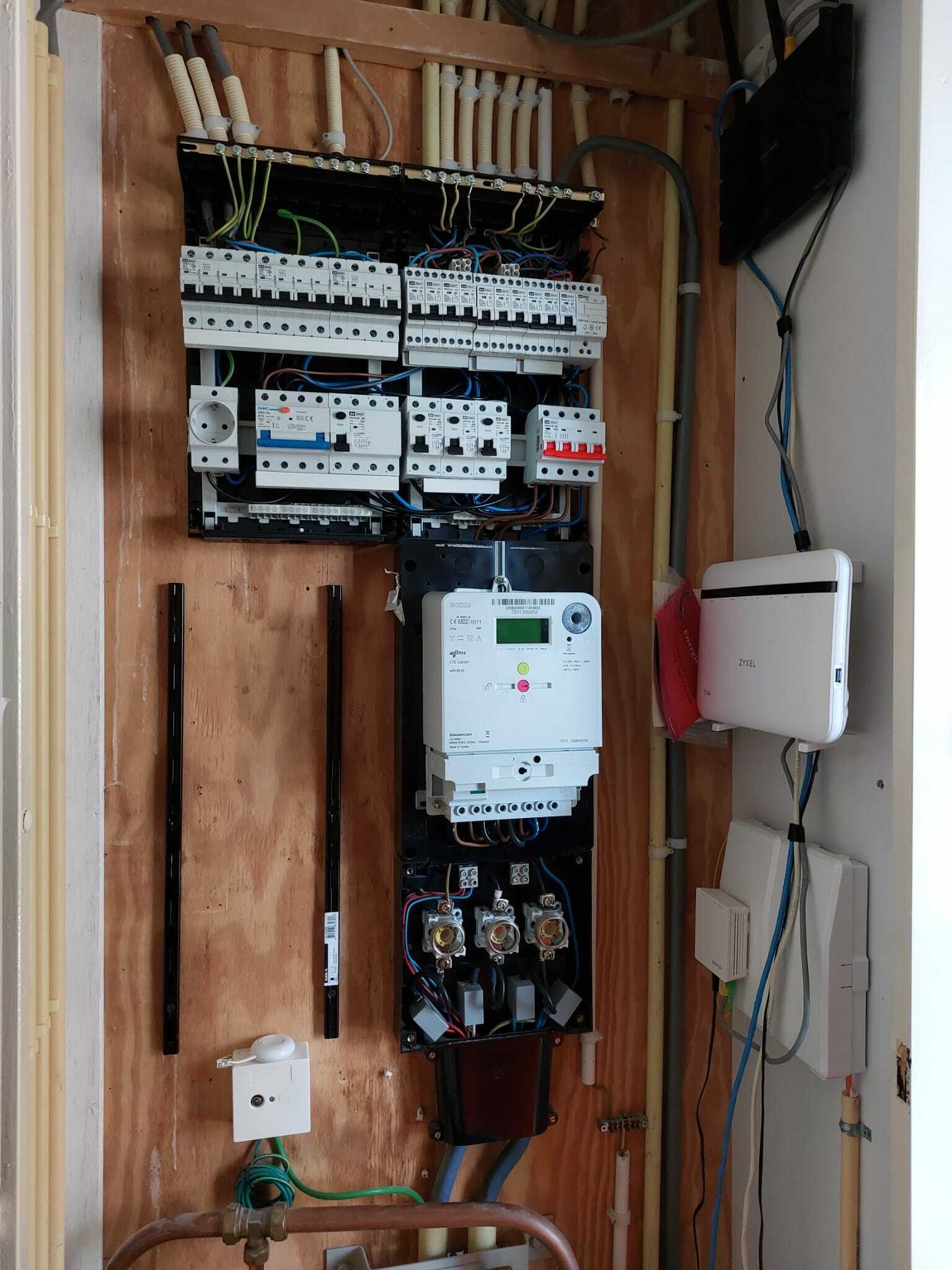 Nieuwe meterkast: krachtstroom voorbereiding - Duurzame energie en installaties - GoT