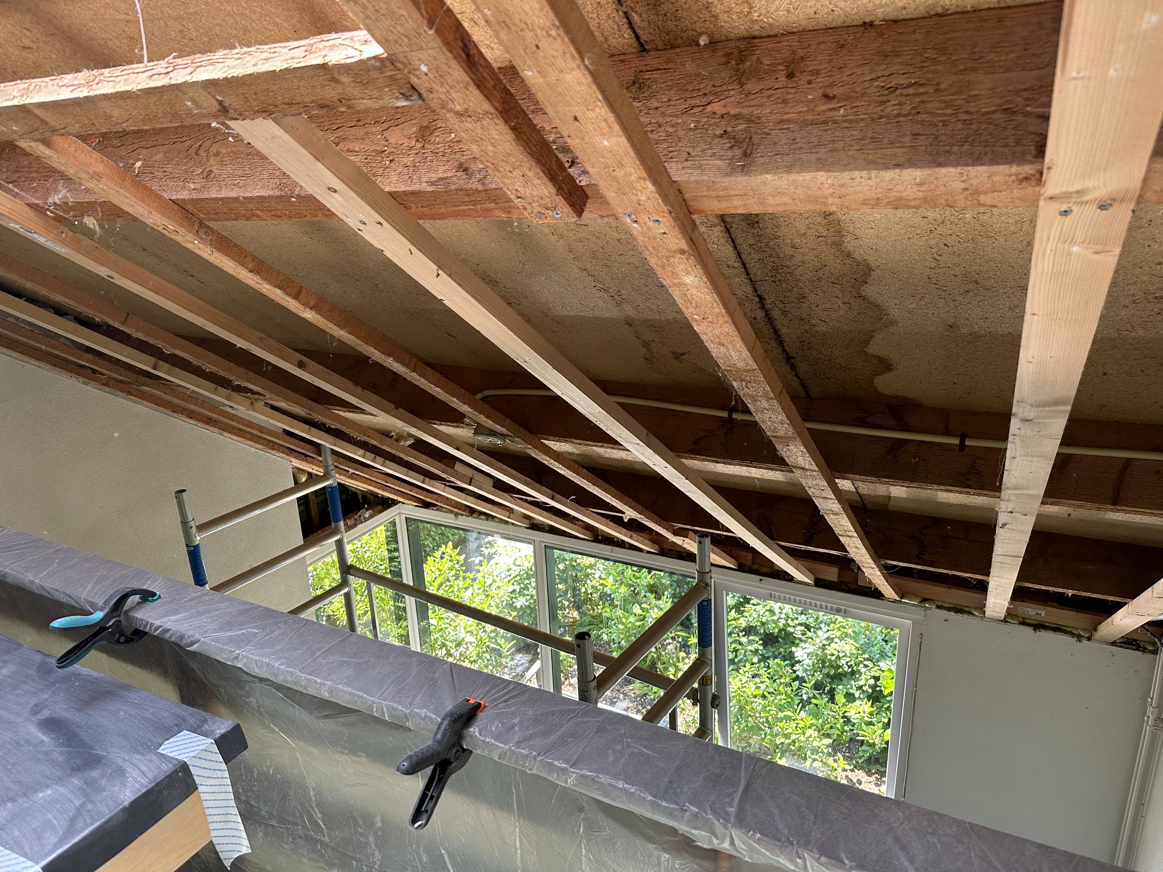 Houten draagbalken woning behandelen vóór isolatie, waarmee? - Bouwen ...