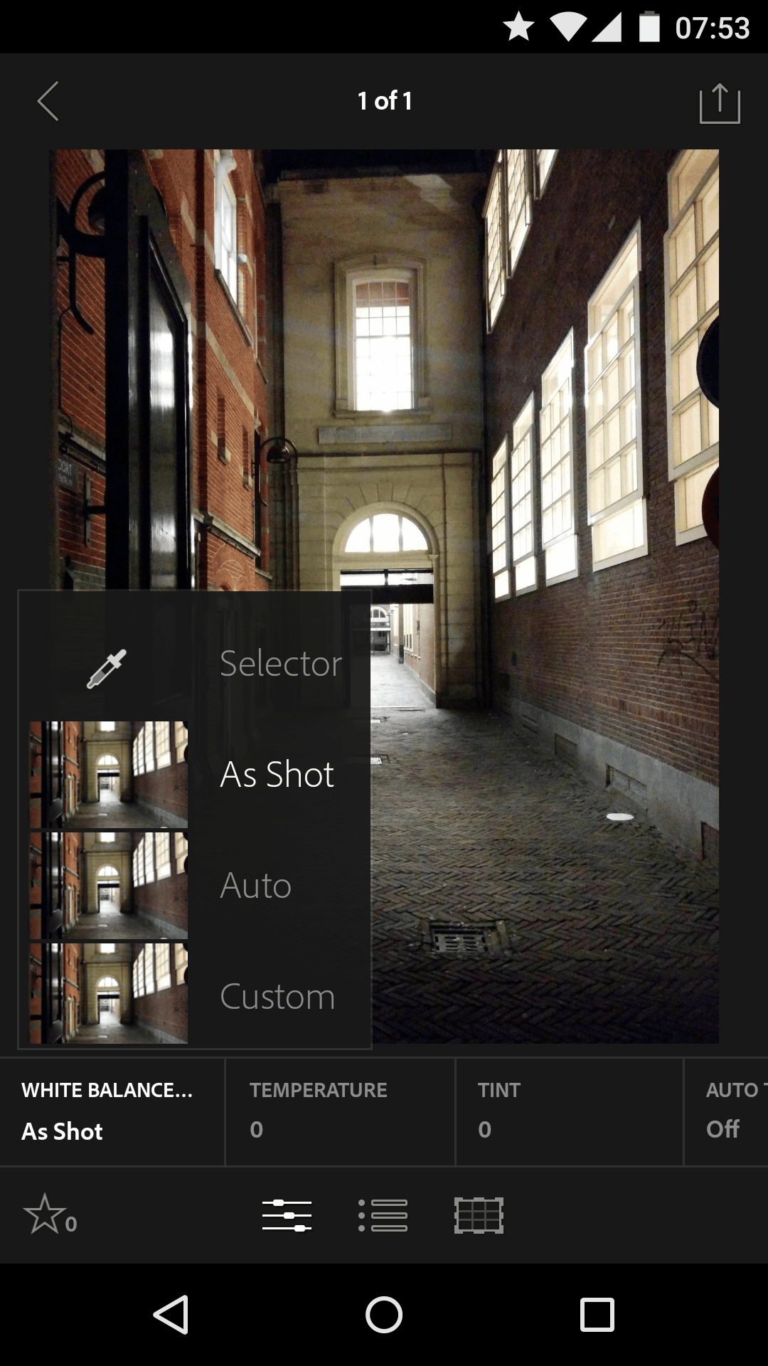 Adobe brengt Lightroom naar Android-telefoons - Tweakers