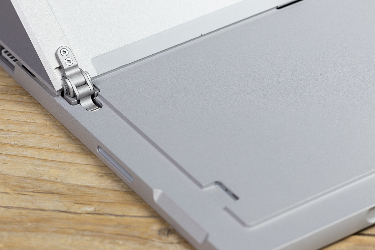 Microsoft Surface Pro 2017 Review - Tweakers