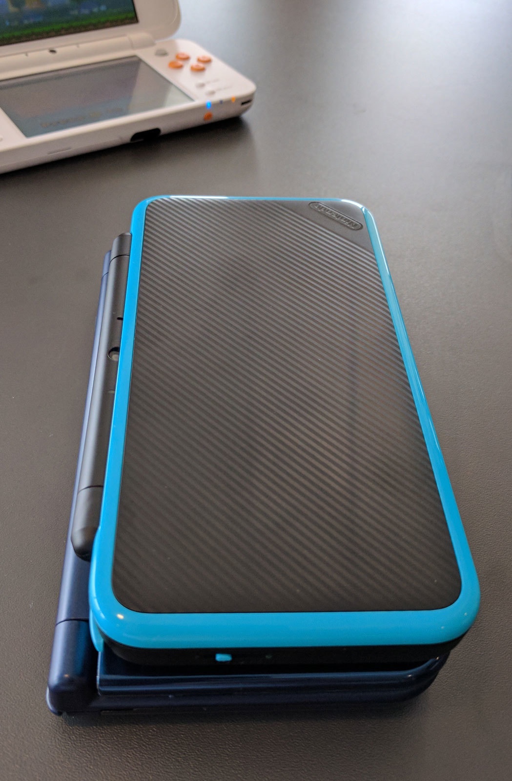 New Nintendo 2DS XL Preview - Tweakers