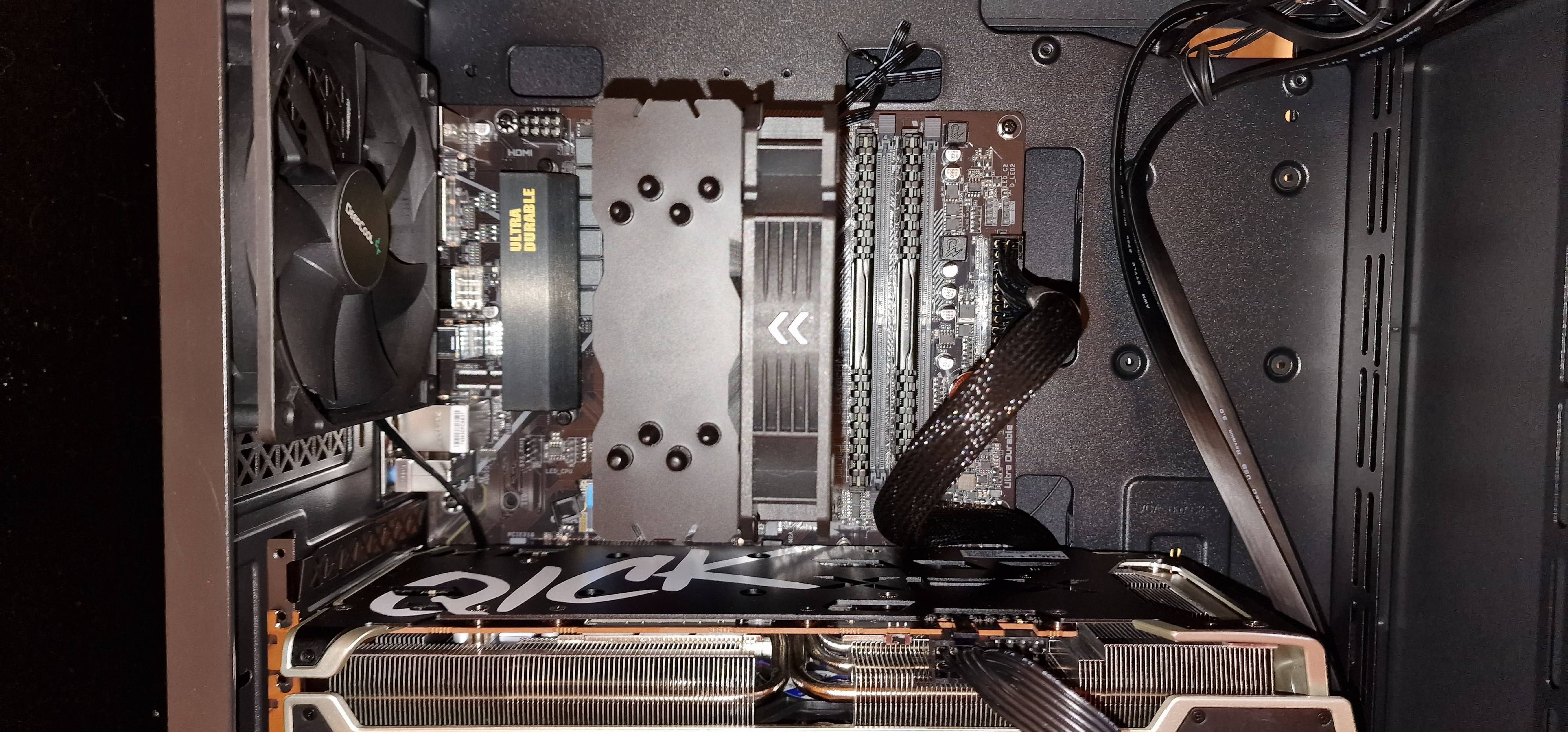 Budget game PC +-800-1000 euro - Desktop koopadvies - GoT