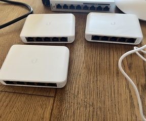 3x Ubiquiti UniFi Switch Flex Mini (per stuk) aangeboden - Vraag ...