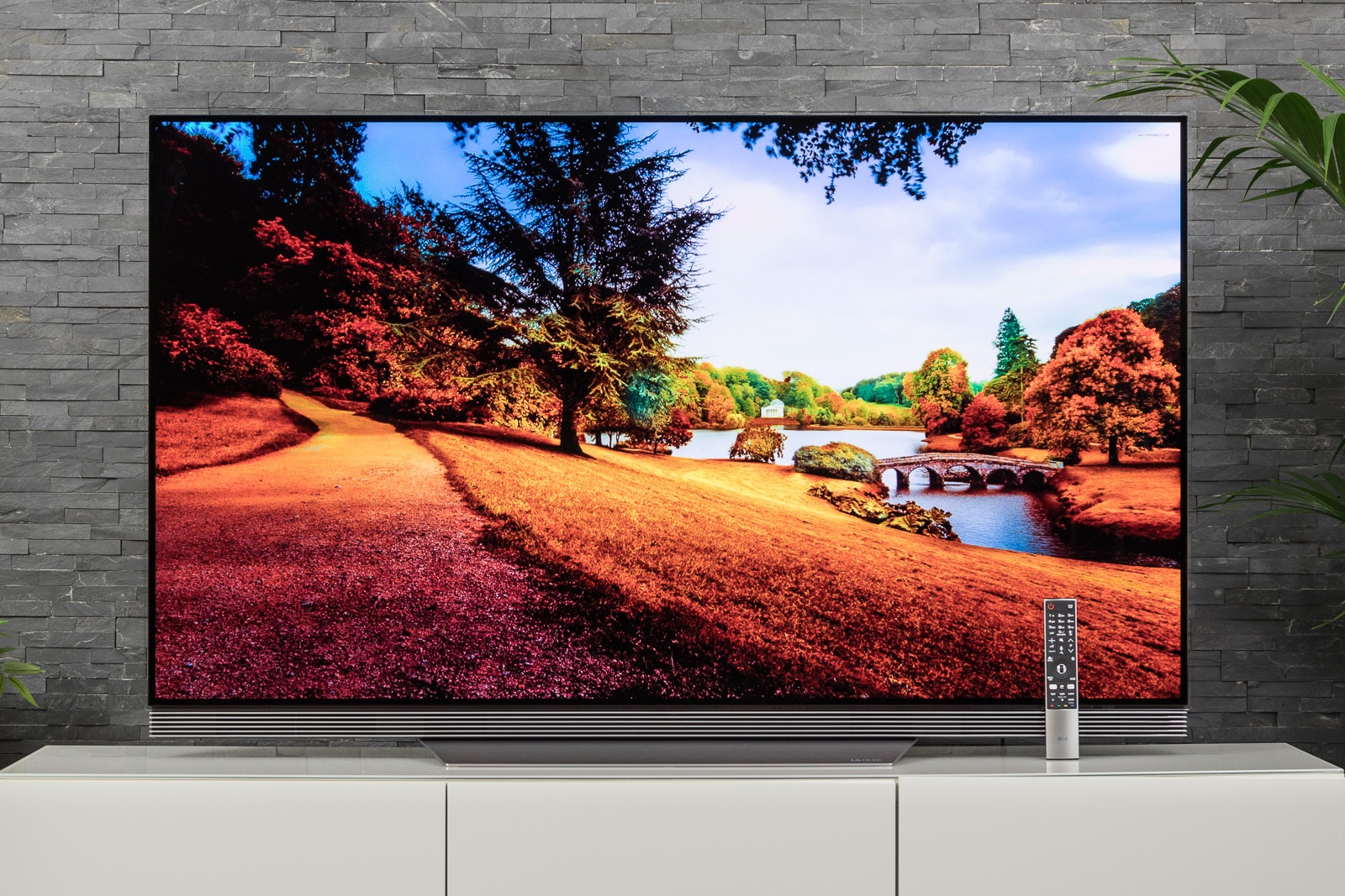 LG E7 oled Review - Tweakers