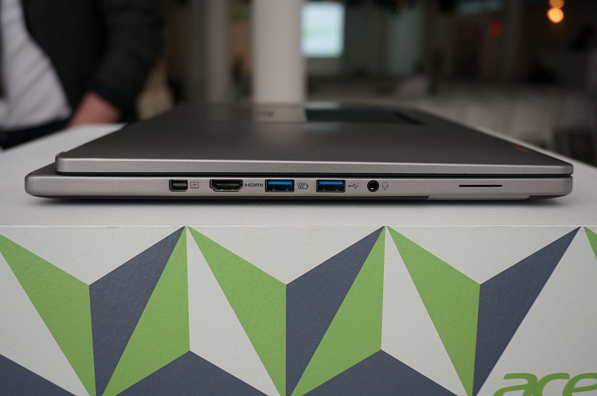 Aspire R7: Acers radicale touchscreen-dwarsligger - Hands-on - Tweakers