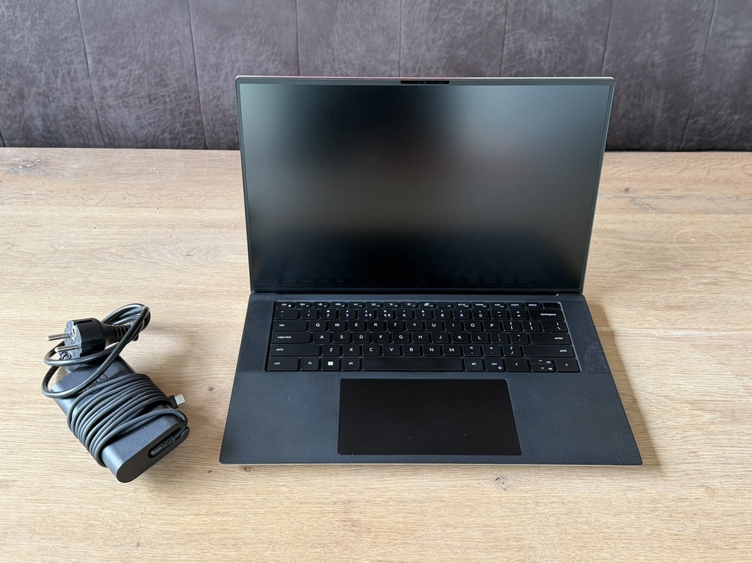 Dell XPS 15 9520 i5-12500H | 16GB | 1TB SSD | 15,6" FHD+ | W11P ...