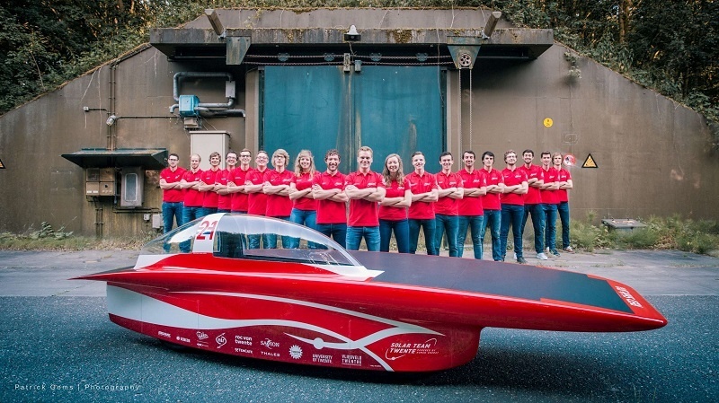 Solar Team Twente presenteert Red Shift-zonneauto - Tweakers