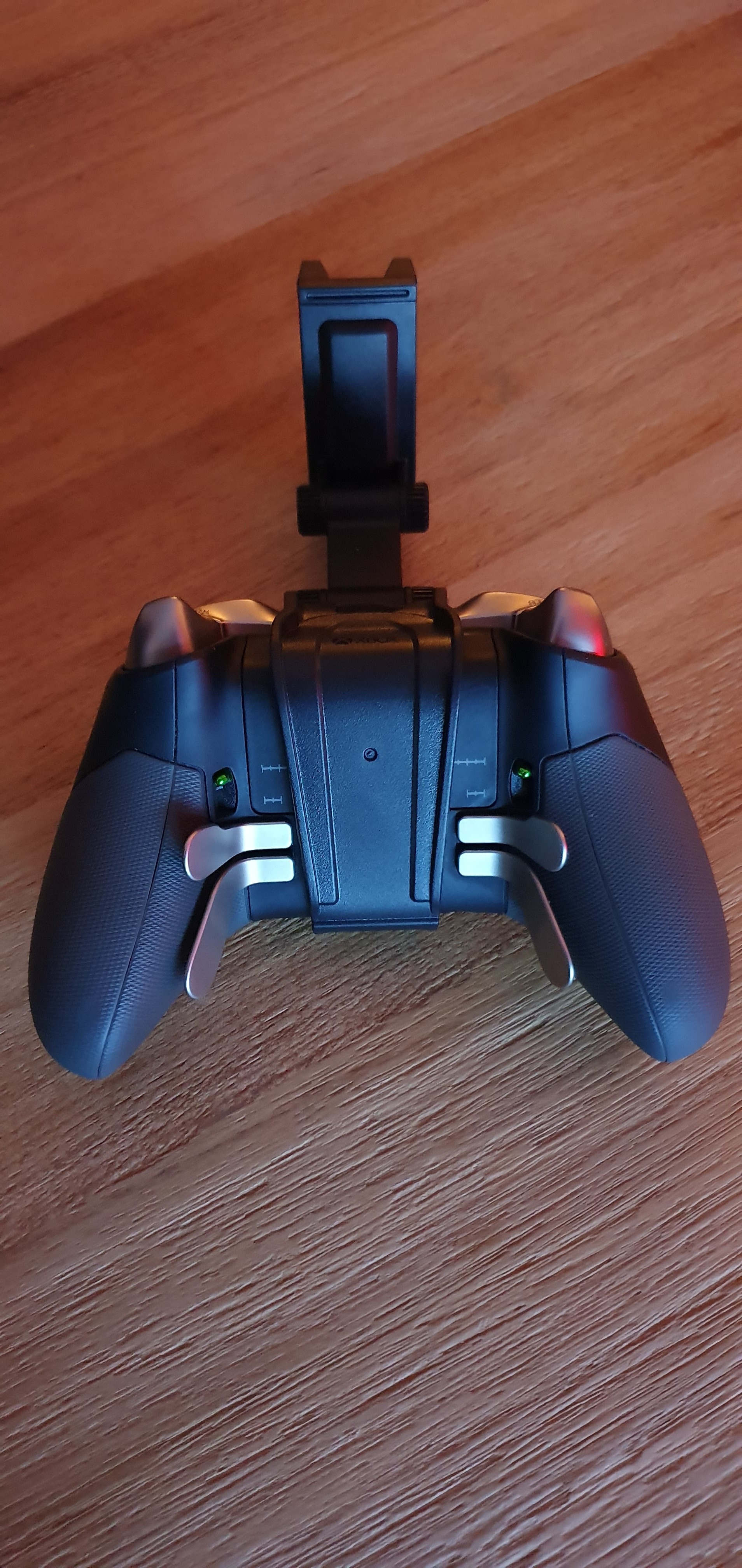Microsoft laat Xbox One-games vanaf de consoles streamen naar iPhones ...