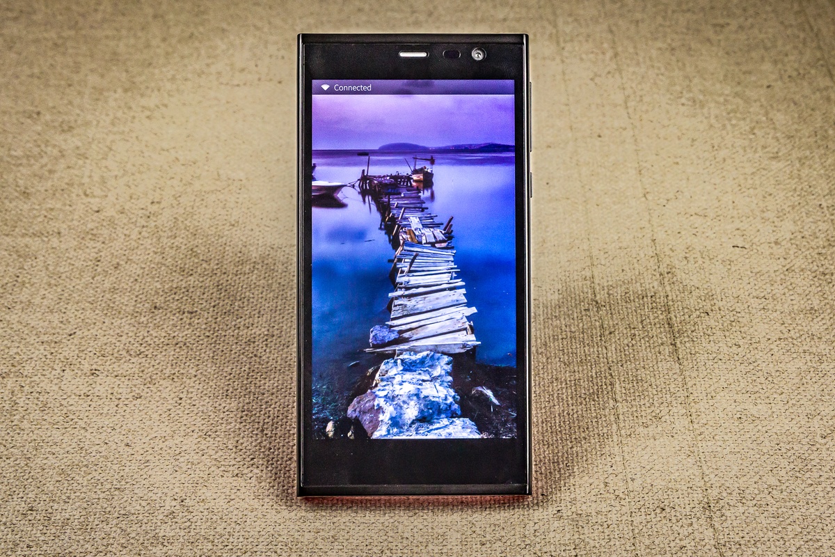 Jolla C met Sailfish OS Review - Tweakers