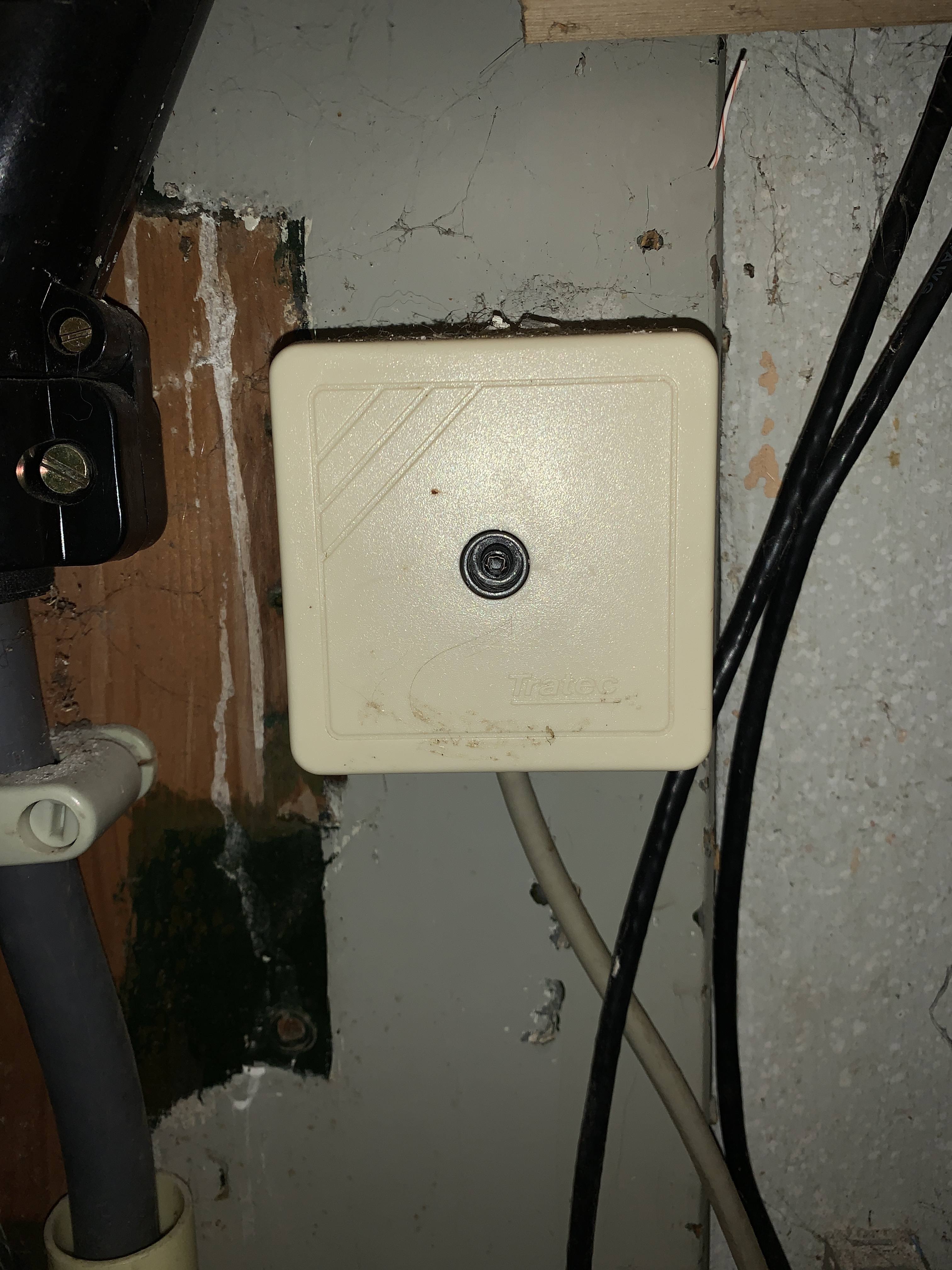 Vrouwelijke Coax hoofdaansluiting - Internet en hosting - GoT