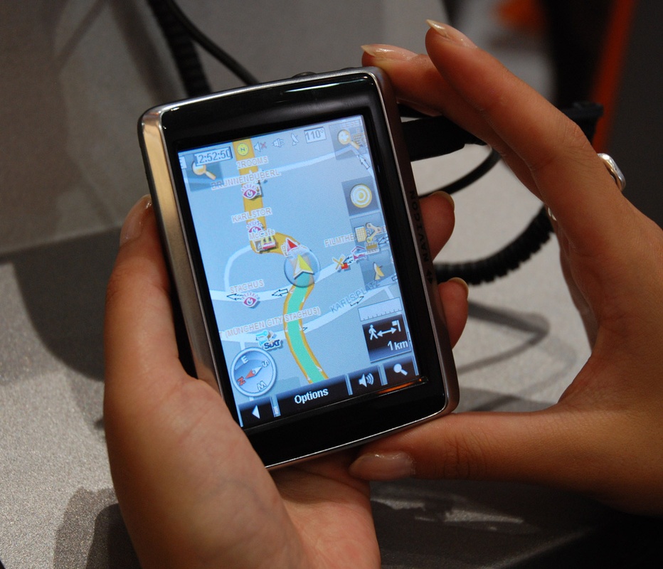 Navigon introduceert auto-gps met wandelroutes - Tweakers