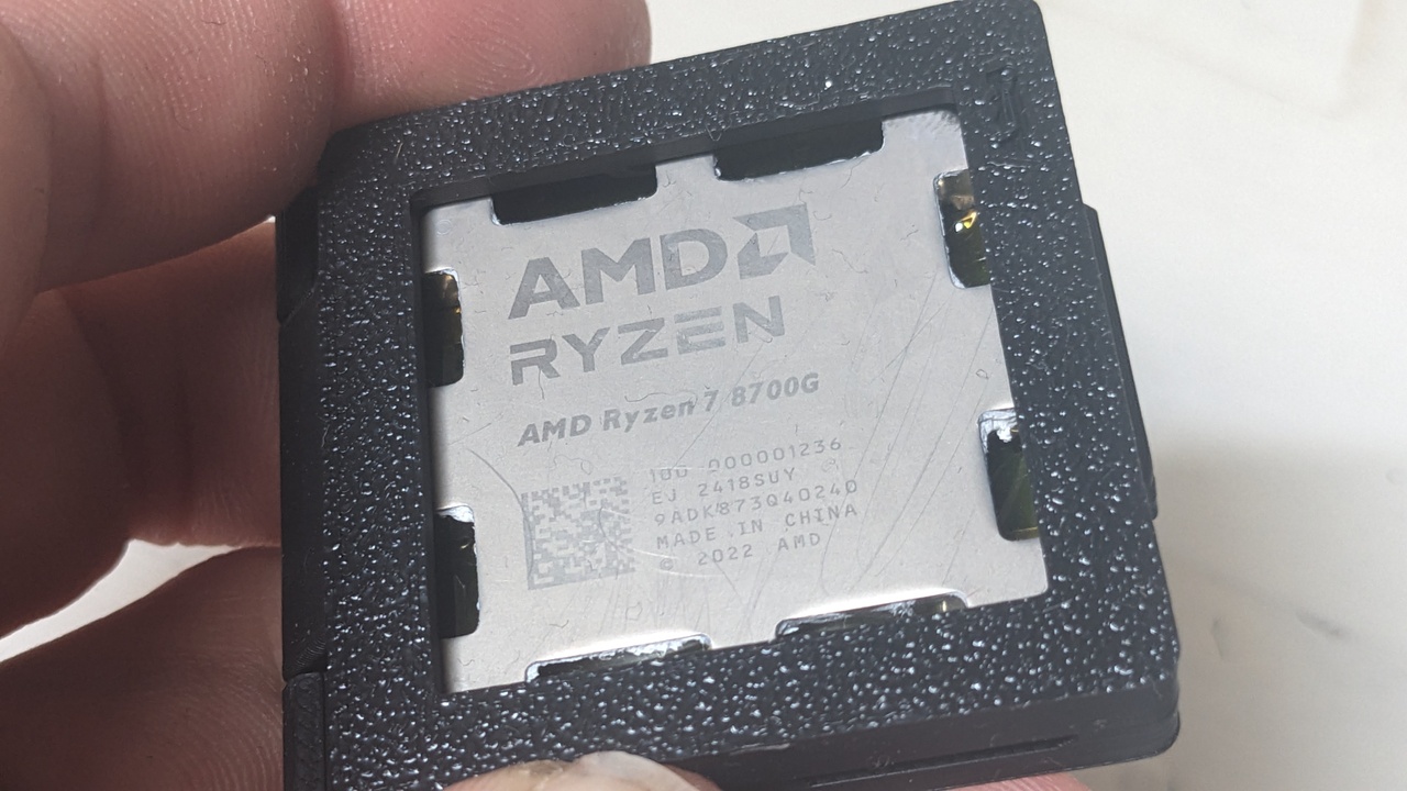 AMD Ryzen 7 8700G Tray - AM5 - Delid + Liquid metal aangeboden - Vraag ...