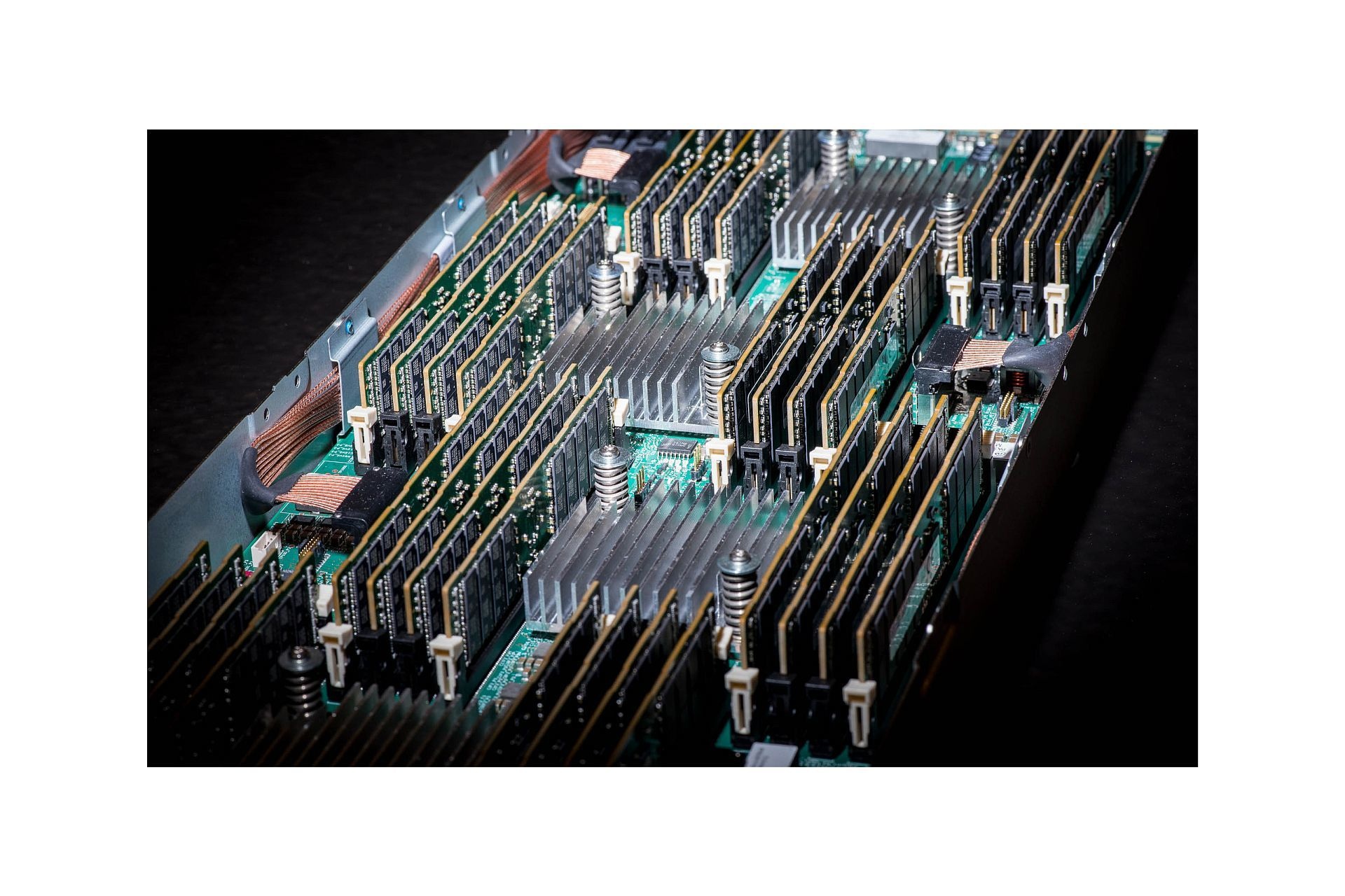 HPE heeft memory-driven computing-architectuur werkend - Tweakers