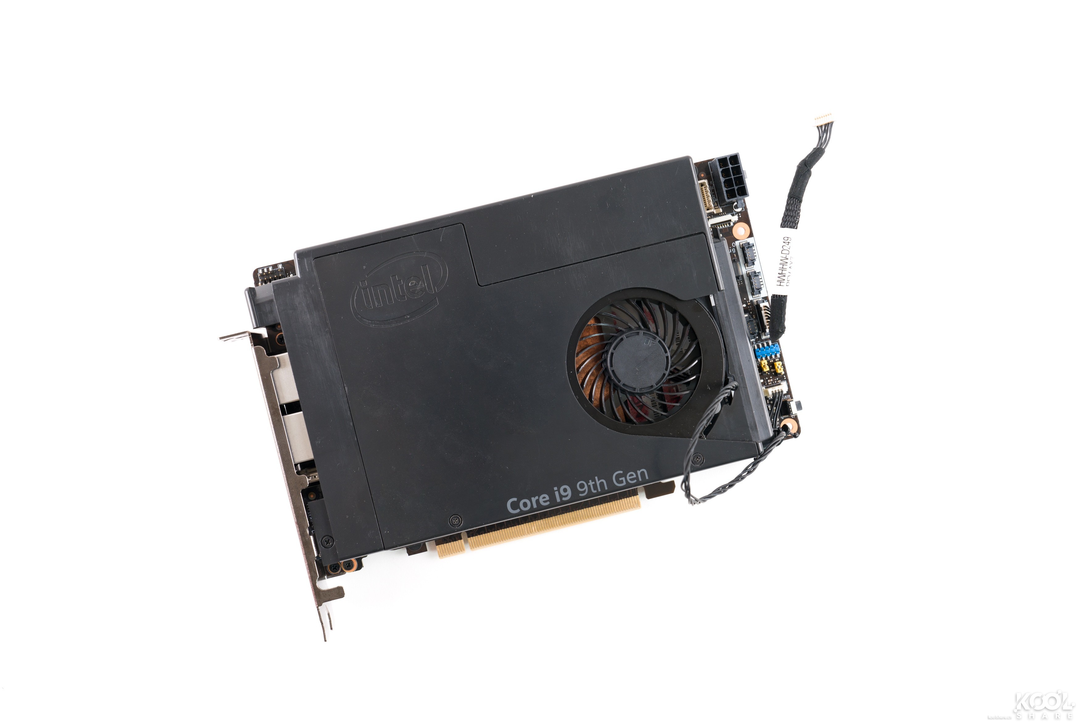 Intel NUC 9 Extreme bevat 'pc op een pci-e-kaart' - Computer - Nieuws ...