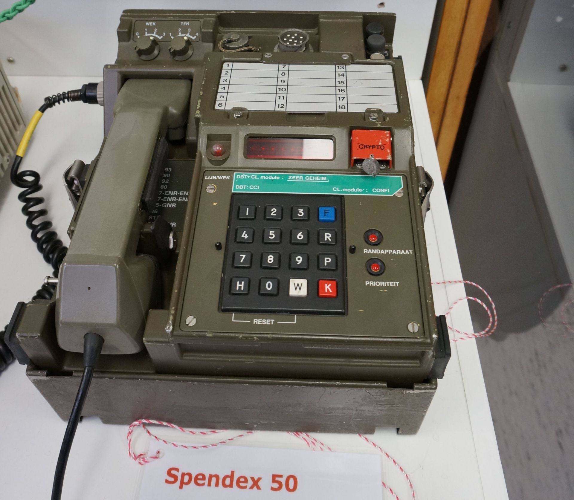 Enigma's en cryptophones in Duivendrechts achterafzaaltje - IT Pro ...