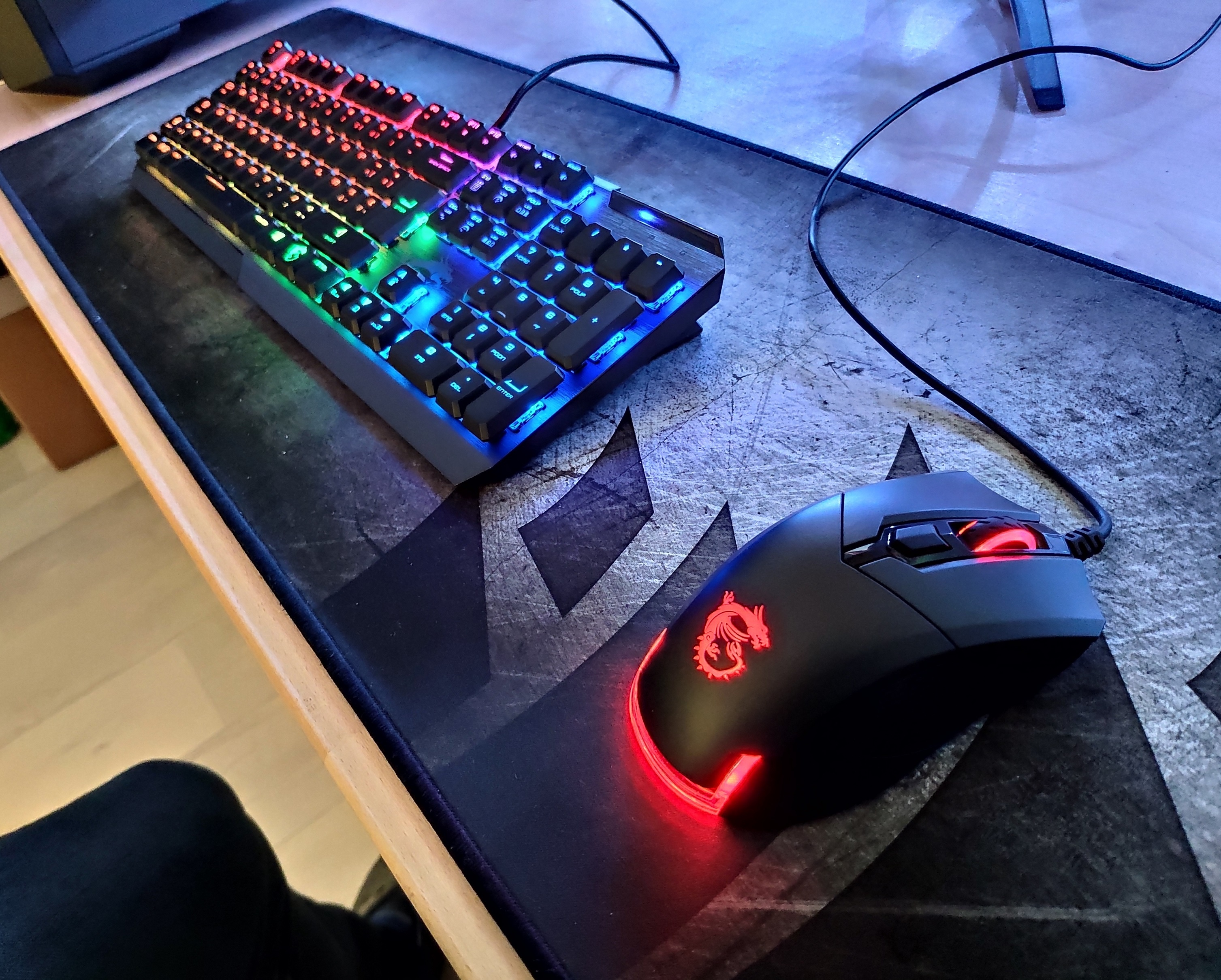 MSI Clutch GM50 - Manyuken - Product reviews - Tweakers