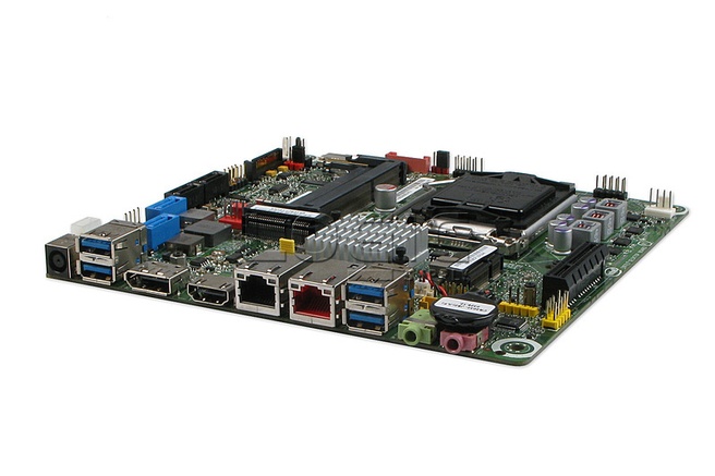 Intel Desktop Board DQ77KB (bulk/OEM) - Kenmerken - Tweakers
