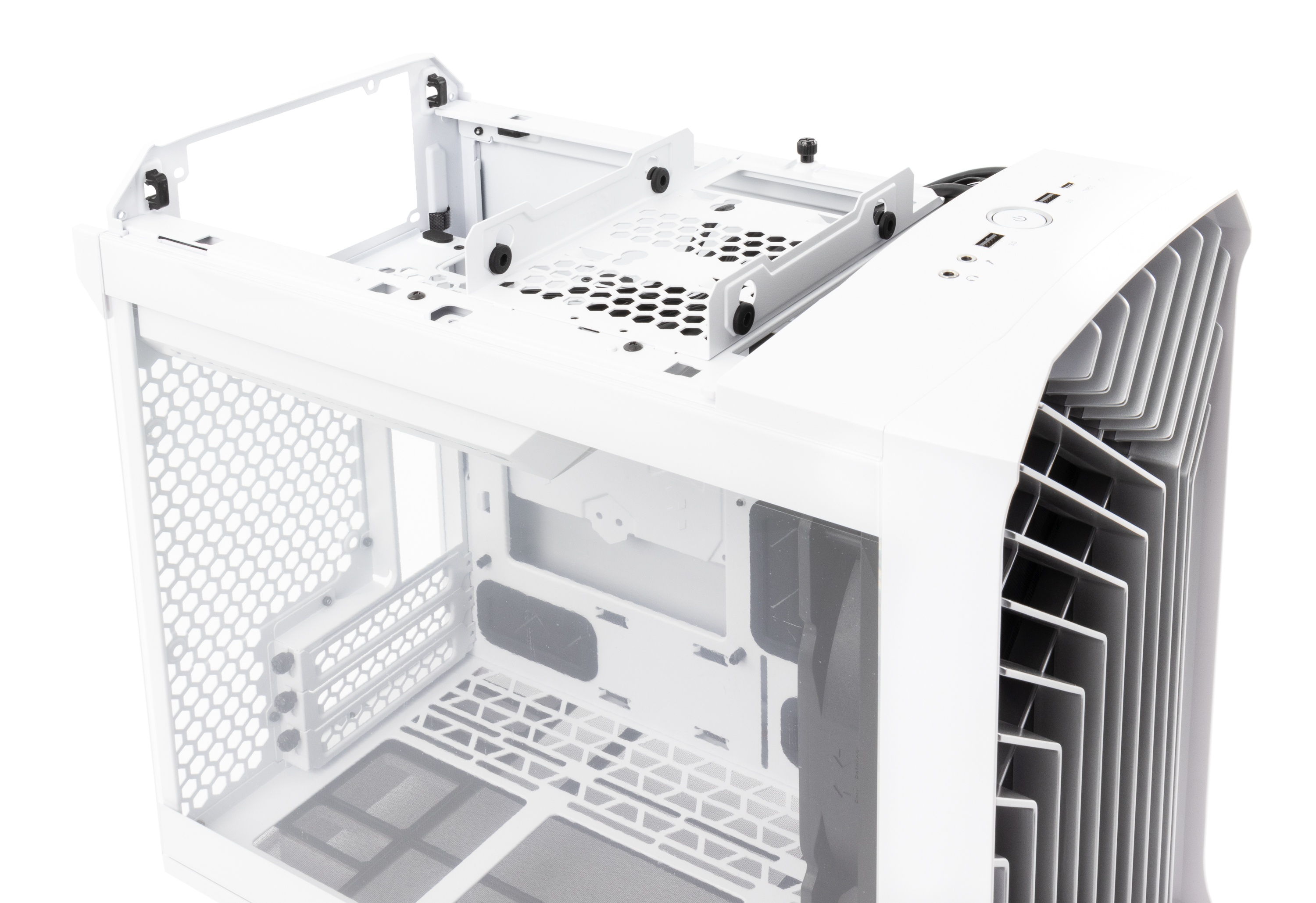 Fractal Design Torrent Compact en Nano getest met nieuwe tes - Tweakers