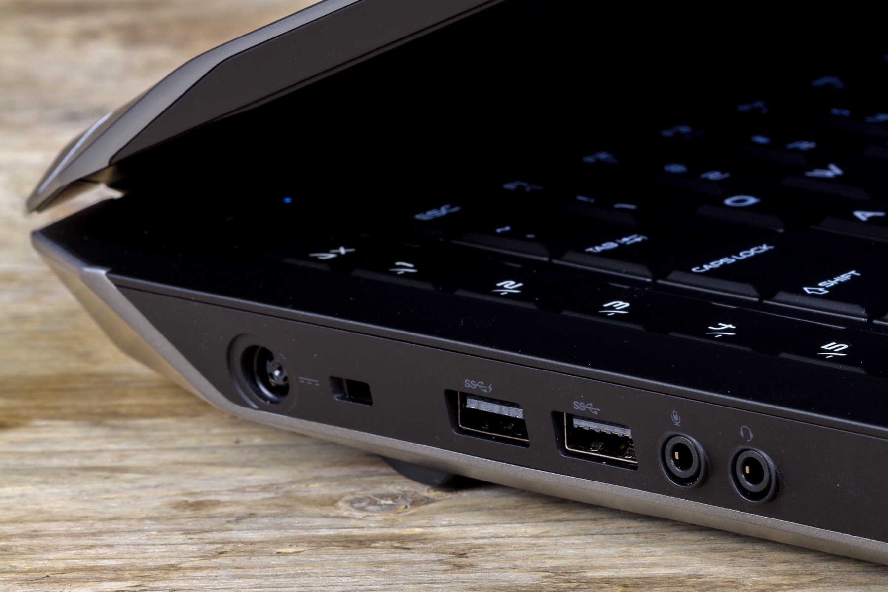 Alienware 17 Review - Tweakers