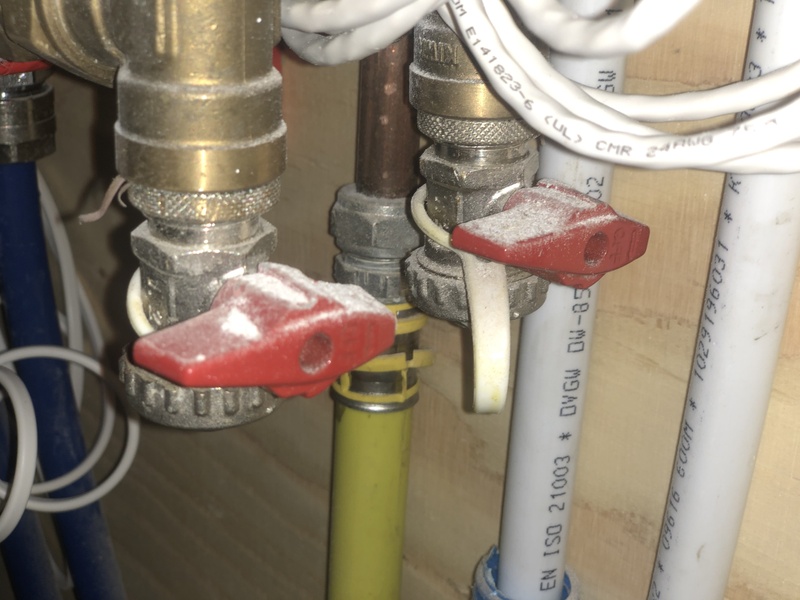 Waar zit de vulkraan in deze CV-ketel? - Bouwen en klussen - GoT