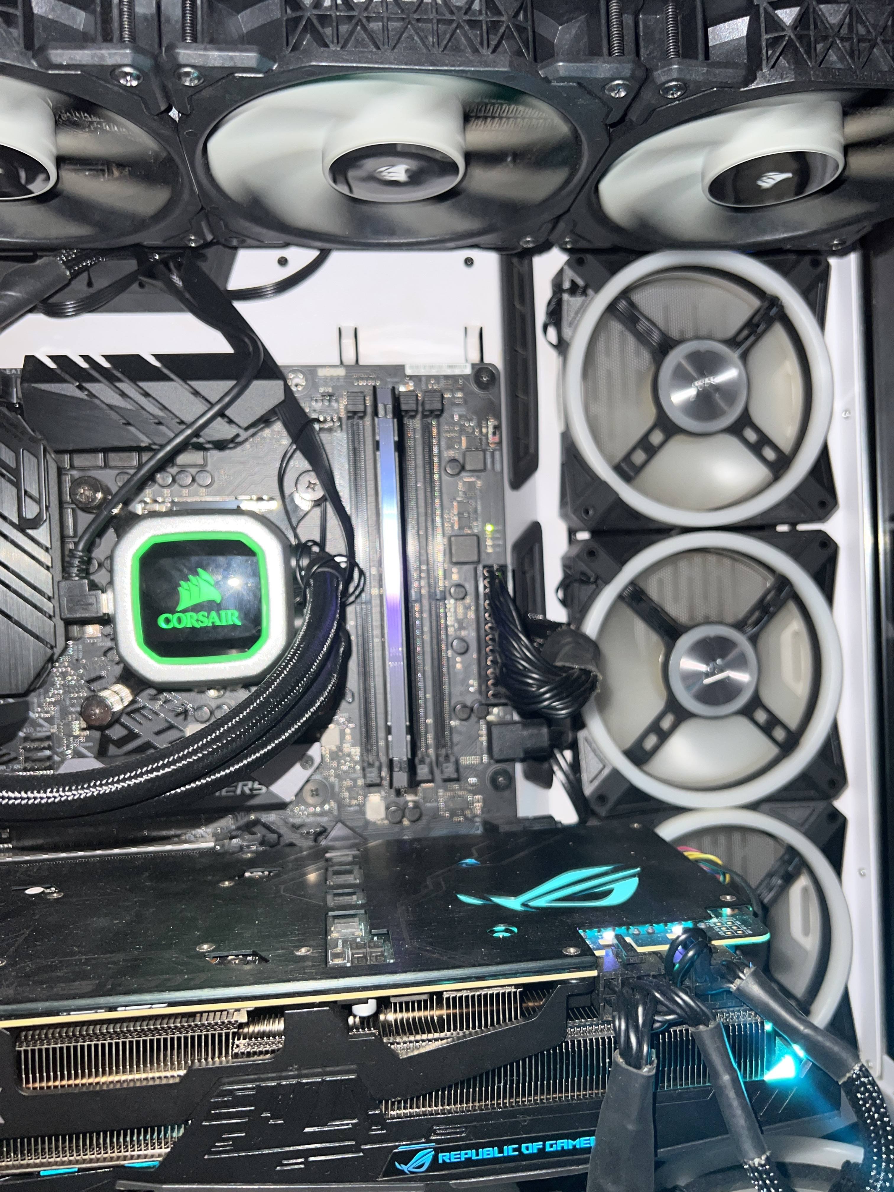 b1 en b2 ram slots werken niet (opeens) - Processors, moederborden en ...