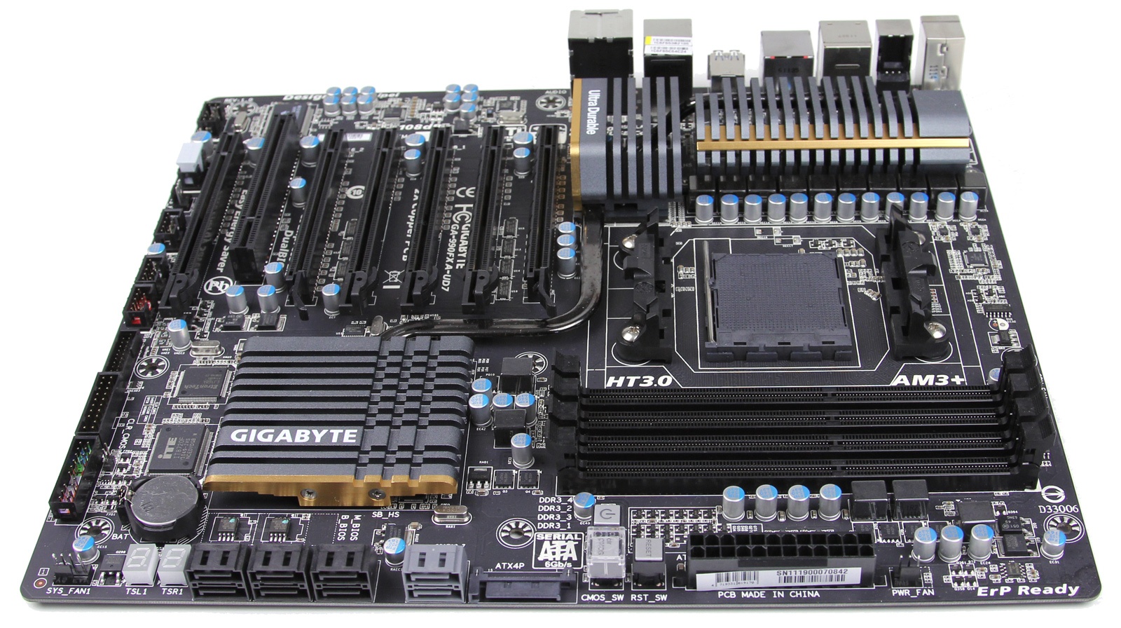 Drie 990FX-moederborden vergeleken - Review - Tweakers